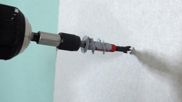Der große Durchbruch: 4 Rigipsdübel im Härtetest - Anleitung @ diybook.at